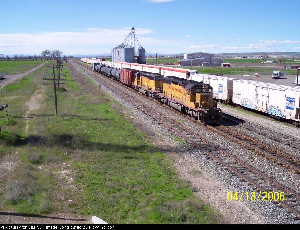 UP 3229 UP 3495 Local